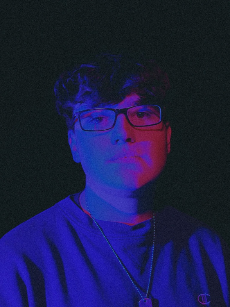 Rob Eberle Releases New Single "far" with Remixes